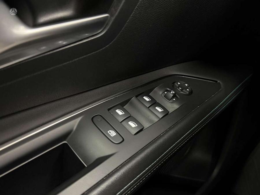 Melns Peugeot 3008 2020 Viļņa, ar dzinēja tilpumu 1.20 L un nobraukumu 103 tūkst. km par 17990 €, foto 15 vietnē AUTOMOTO.COM.LV