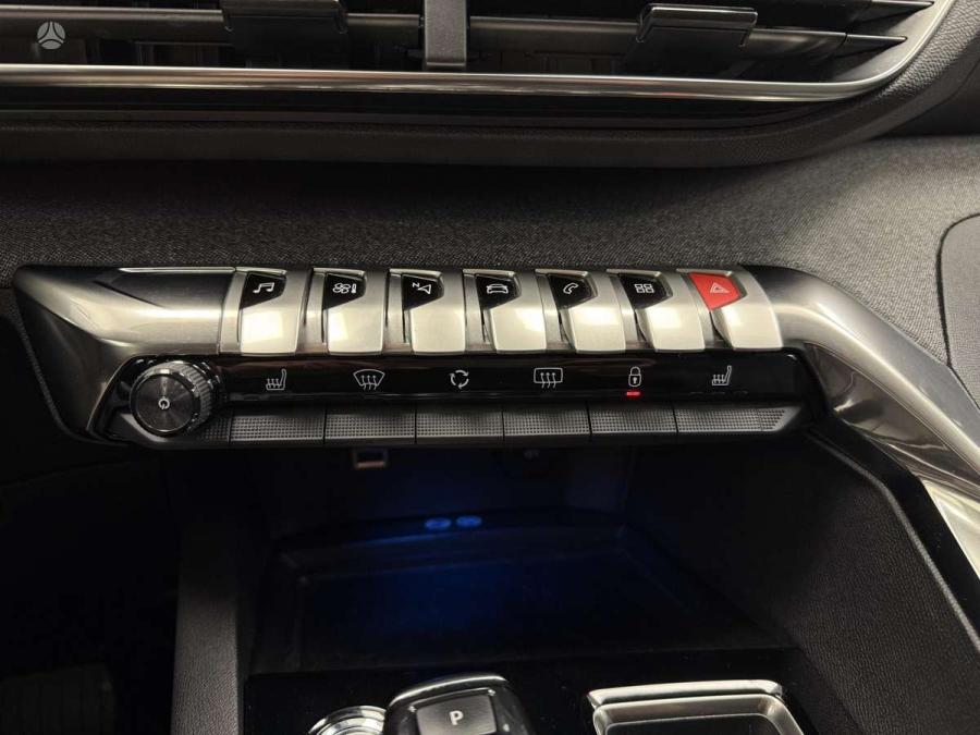Melns Peugeot 3008 2020 Viļņa, ar dzinēja tilpumu 1.20 L un nobraukumu 103 tūkst. km par 17990 €, foto 19 vietnē AUTOMOTO.COM.LV