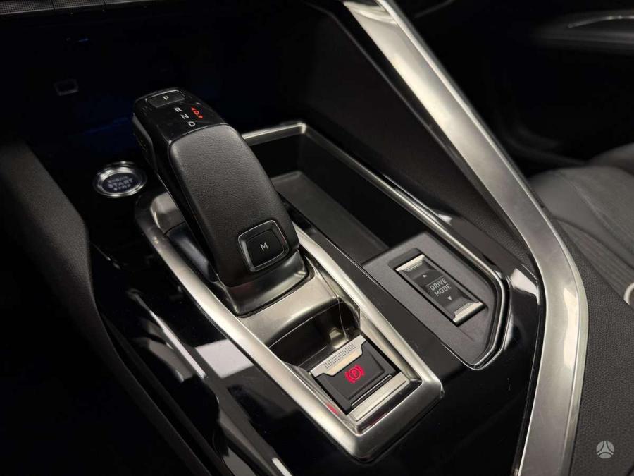 Melns Peugeot 3008 2020 Viļņa, ar dzinēja tilpumu 1.20 L un nobraukumu 103 tūkst. km par 17990 €, foto 20 vietnē AUTOMOTO.COM.LV