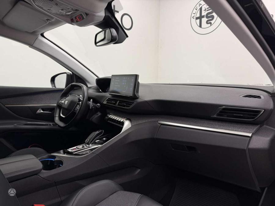 Melns Peugeot 3008 2020 Viļņa, ar dzinēja tilpumu 1.20 L un nobraukumu 103 tūkst. km par 17990 €, foto 28 vietnē AUTOMOTO.COM.LV