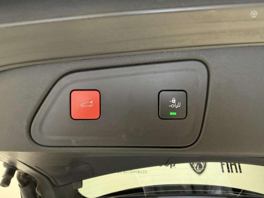 Melns Peugeot 3008 2020 Viļņa, ar dzinēja tilpumu 1.20 L un nobraukumu 103 tūkst. km par 17990 €, foto 32 vietnē AUTOMOTO.COM.LV
