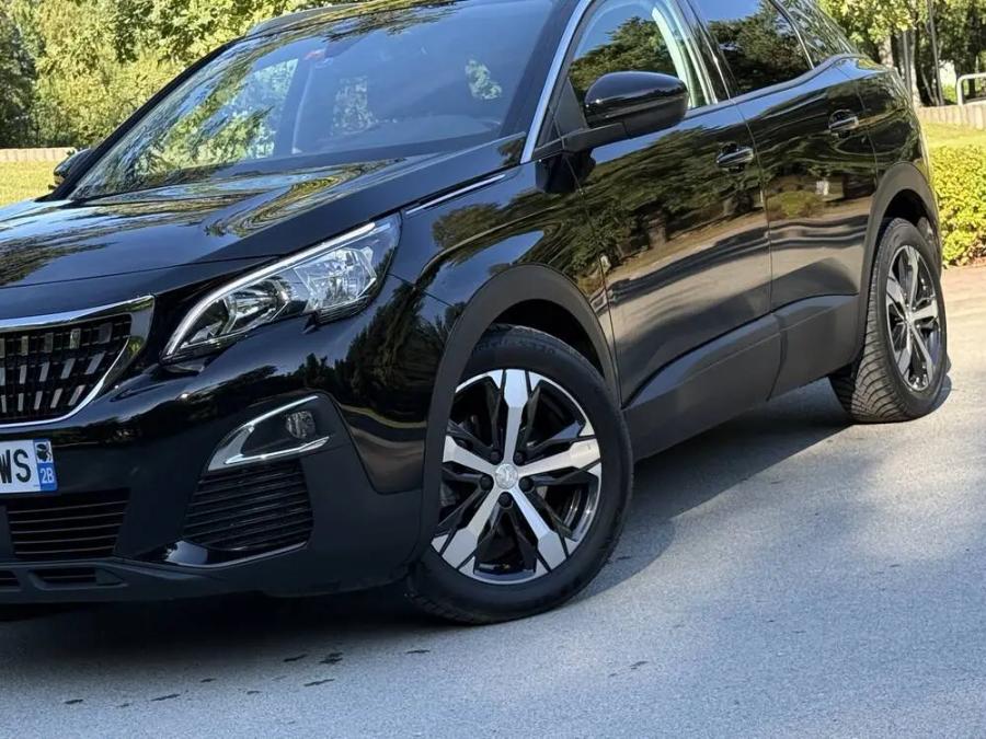 Black Peugeot 3008 2020 in Jurmala, with an engine capacity of 1.20 L and mileage of 58 thousand km for 12950 €, photo 6 on AUTOMOTO.COM.LV