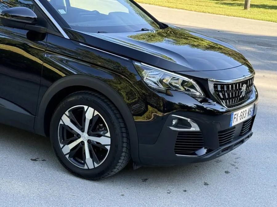 Black Peugeot 3008 2020 in Jurmala, with an engine capacity of 1.20 L and mileage of 58 thousand km for 12950 €, photo 12 on AUTOMOTO.COM.LV