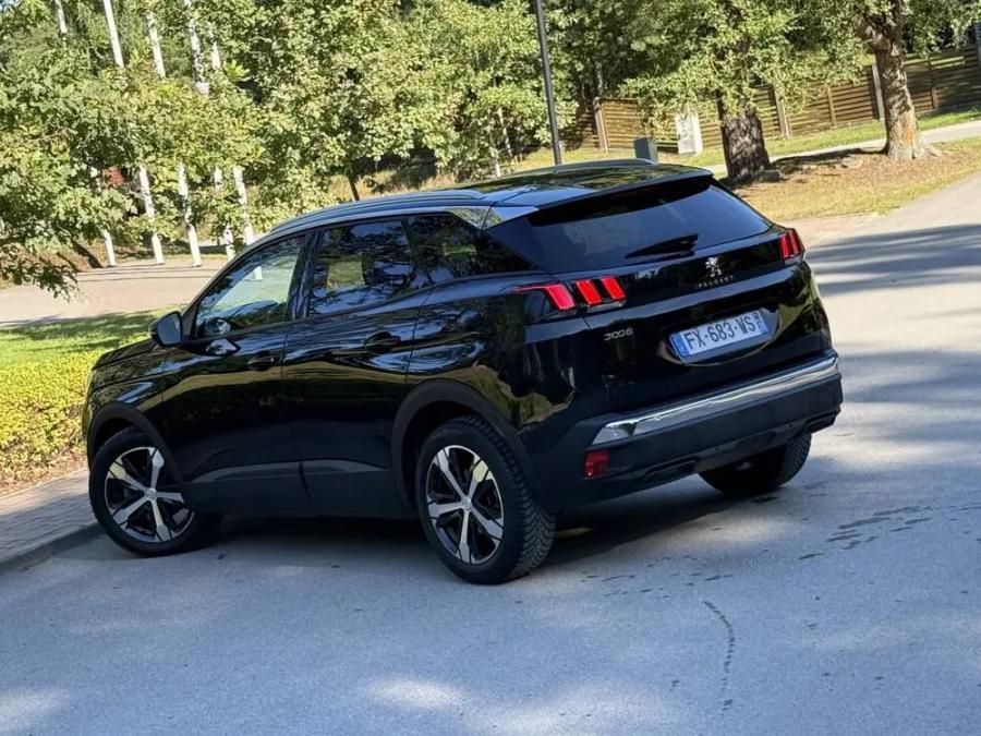 Black Peugeot 3008 2020 in Jurmala, with an engine capacity of 1.20 L and mileage of 58 thousand km for 12950 €, photo 17 on AUTOMOTO.COM.LV