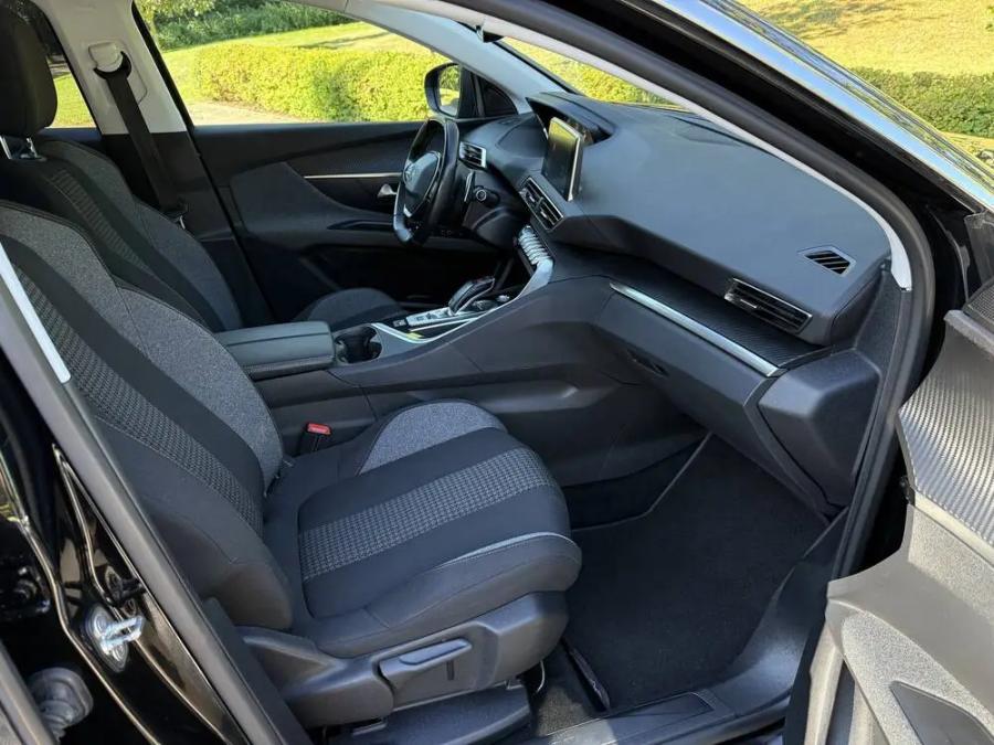 Black Peugeot 3008 2020 in Jurmala, with an engine capacity of 1.20 L and mileage of 58 thousand km for 12950 €, photo 22 on AUTOMOTO.COM.LV