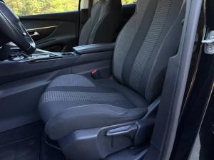 Black Peugeot 3008 2020 in Jurmala, with an engine capacity of 1.20 L and mileage of 58 thousand km for 12950 €, photo 27 on AUTOMOTO.COM.LV