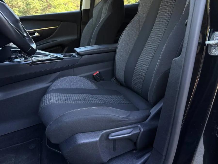 Black Peugeot 3008 2020 in Jurmala, with an engine capacity of 1.20 L and mileage of 58 thousand km for 12950 €, photo 27 on AUTOMOTO.COM.LV