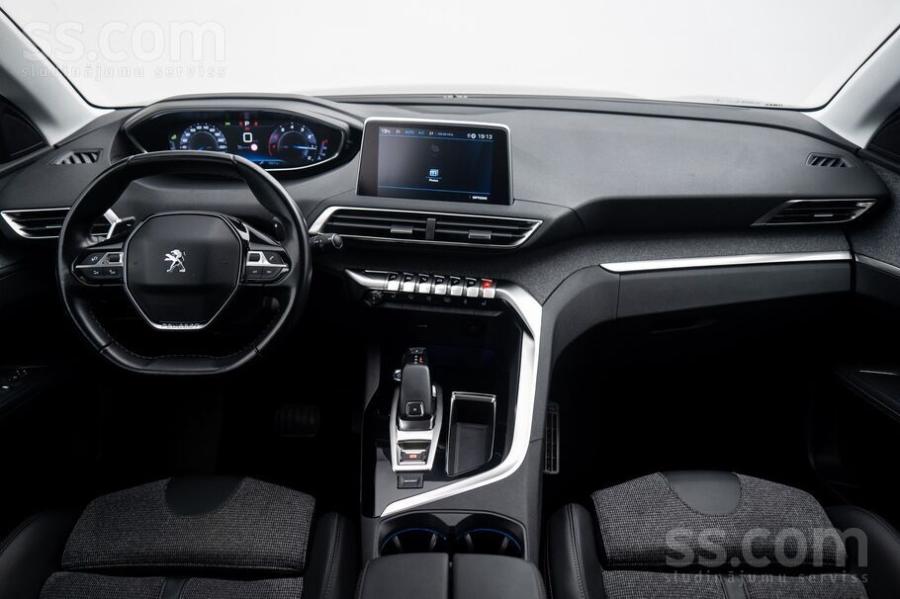 Black Peugeot 3008 2020 in Tallinn, with an engine capacity of 1.20 L and mileage of 139 thousand km for 13999 €, photo 3 on AUTOMOTO.COM.LV