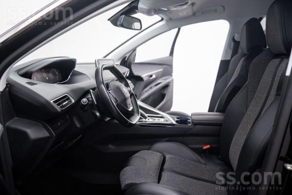 Black Peugeot 3008 2020 in Tallinn, with an engine capacity of 1.20 L and mileage of 139 thousand km for 13999 €, photo 10 on AUTOMOTO.COM.LV