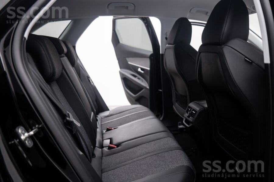 Black Peugeot 3008 2020 in Tallinn, with an engine capacity of 1.20 L and mileage of 139 thousand km for 13999 €, photo 13 on AUTOMOTO.COM.LV