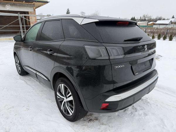 Black Peugeot 3008 2021 in Kaunas, with an engine capacity of 1.20 L and mileage of 161 thousand km for 14200 €, photo 6 on AUTOMOTO.COM.LV