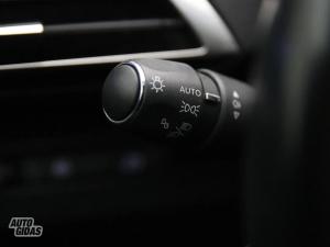 Melns Peugeot 3008 2021 Viļņa, ar dzinēja tilpumu 1.20 L un nobraukumu 141 tūkst. km par 15199 €, foto 28 vietnē AUTOMOTO.COM.LV