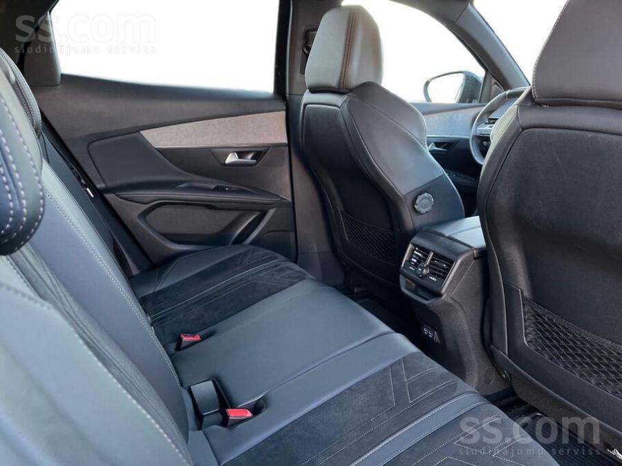 Black Peugeot 3008 2021 in Riga, with an engine capacity of 1.20 L and mileage of 94 thousand km for 20990 €, photo 8 on AUTOMOTO.COM.LV