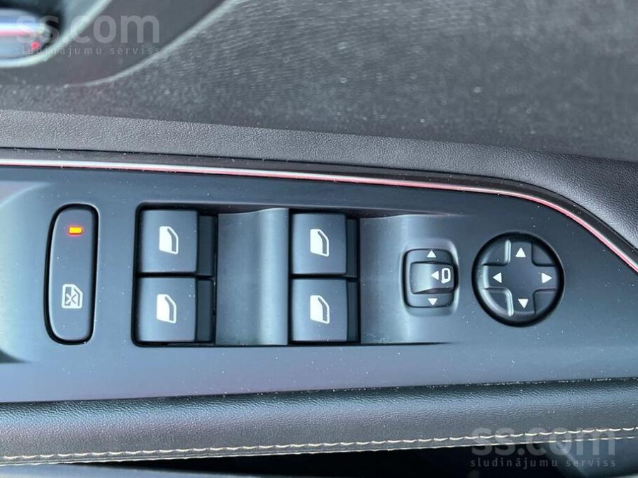 Black Peugeot 3008 2021 in Riga, with an engine capacity of 1.20 L and mileage of 94 thousand km for 20990 €, photo 22 on AUTOMOTO.COM.LV