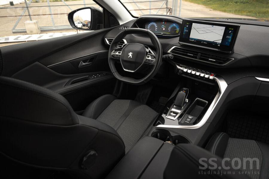 Black Peugeot 3008 2021 in Jelgava, with an engine capacity of 1.60 L and mileage of 135 thousand km for 16690 €, photo 13 on AUTOMOTO.COM.LV