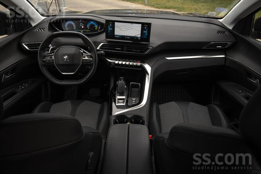 Black Peugeot 3008 2021 in Jelgava, with an engine capacity of 1.60 L and mileage of 135 thousand km for 16690 €, photo 14 on AUTOMOTO.COM.LV