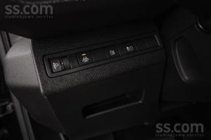 Black Peugeot 3008 2021 in Jelgava, with an engine capacity of 1.60 L and mileage of 135 thousand km for 16690 €, photo 19 on AUTOMOTO.COM.LV