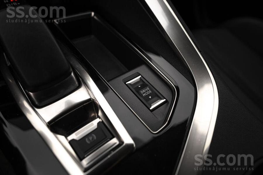Black Peugeot 3008 2021 in Jelgava, with an engine capacity of 1.60 L and mileage of 135 thousand km for 16690 €, photo 24 on AUTOMOTO.COM.LV