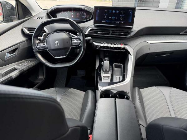 Black Peugeot 3008 2021 in Kaunas, with an engine capacity of 1.50 L and mileage of 245 thousand km for 15300 €, photo 8 on AUTOMOTO.COM.LV