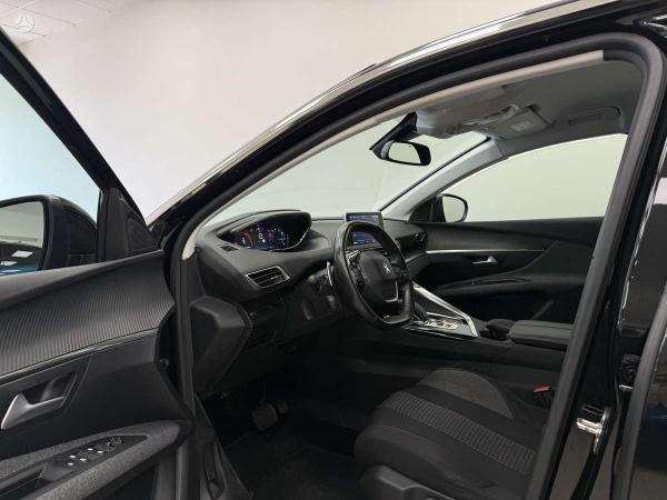 Black Peugeot 3008 2021 in Vilnius, with an engine capacity of 1.20 L and mileage of 64 thousand km for 15790 €, photo 9 on AUTOMOTO.COM.LV