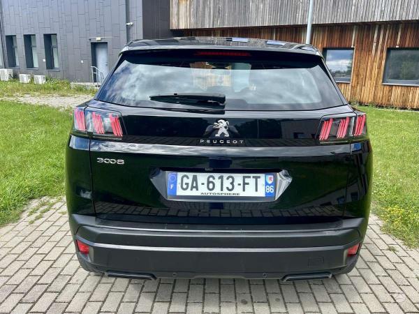 Black Peugeot 3008 2021 in Taurage, with an engine capacity of 1.50 L and mileage of 185 thousand km for 12600 €, photo 3 on AUTOMOTO.COM.LV