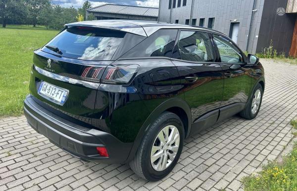 Black Peugeot 3008 2021 in Taurage, with an engine capacity of 1.50 L and mileage of 185 thousand km for 12600 €, photo 4 on AUTOMOTO.COM.LV