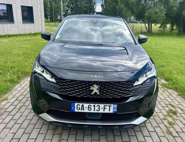 Black Peugeot 3008 2021 in Taurage, with an engine capacity of 1.50 L and mileage of 185 thousand km for 12600 €, photo 6 on AUTOMOTO.COM.LV