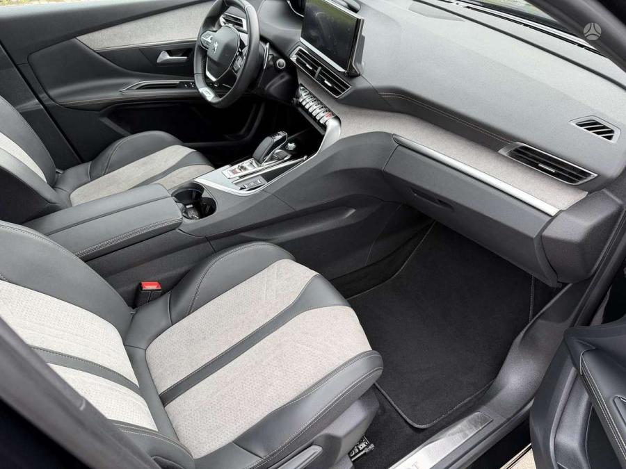 Melns Peugeot 3008 2021 Marijampole, ar dzinēja tilpumu 1.60 L un nobraukumu 111 tūkst. km par 17500 €, foto 25 vietnē AUTOMOTO.COM.LV