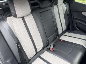 Melns Peugeot 3008 2021 Marijampole, ar dzinēja tilpumu 1.60 L un nobraukumu 111 tūkst. km par 17500 €, foto 30 vietnē AUTOMOTO.COM.LV