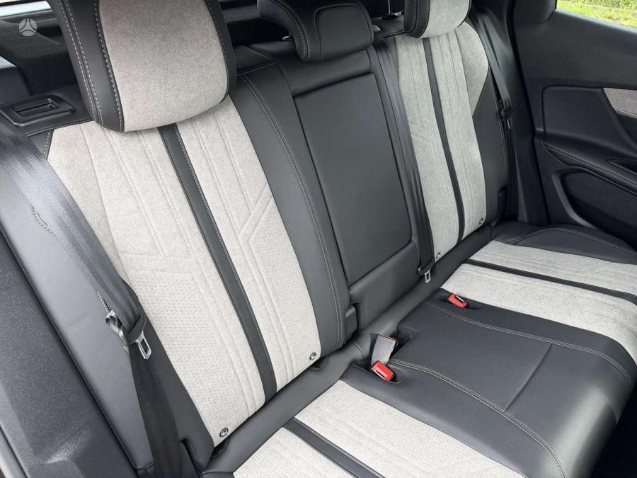 Melns Peugeot 3008 2021 Marijampole, ar dzinēja tilpumu 1.60 L un nobraukumu 111 tūkst. km par 17500 €, foto 30 vietnē AUTOMOTO.COM.LV