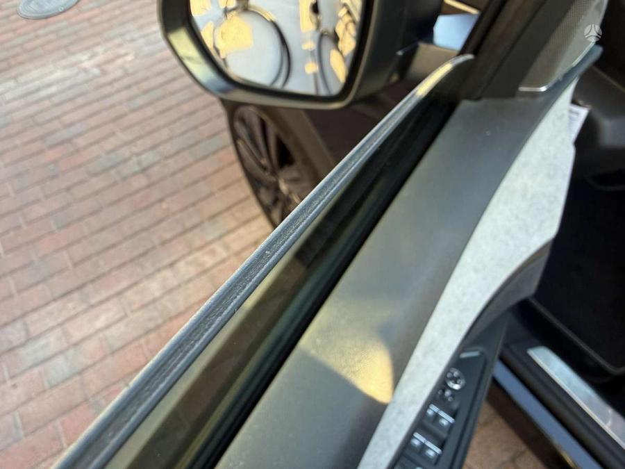 Black Peugeot 3008 2021 in Siauliai, with an engine capacity of 1.60 L and mileage of 166 thousand km for 19990 €, photo 20 on AUTOMOTO.COM.LV