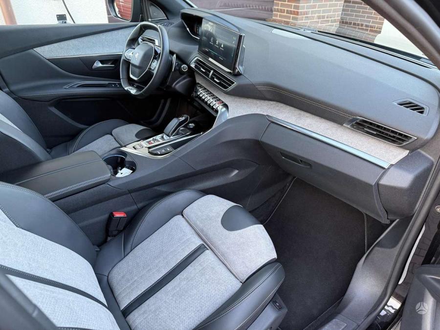 Black Peugeot 3008 2021 in Siauliai, with an engine capacity of 1.60 L and mileage of 166 thousand km for 19990 €, photo 26 on AUTOMOTO.COM.LV