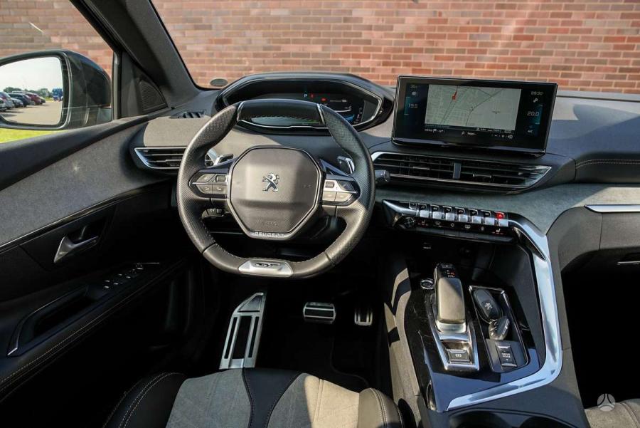 Black Peugeot 3008 2021 in Kaunas, with an engine capacity of 1.60 L and mileage of 182 thousand km for 17750 €, photo 19 on AUTOMOTO.COM.LV