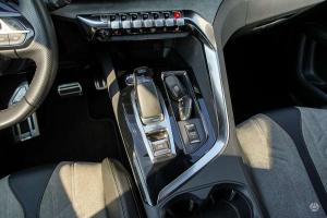 Black Peugeot 3008 2021 in Kaunas, with an engine capacity of 1.60 L and mileage of 182 thousand km for 17750 €, photo 24 on AUTOMOTO.COM.LV
