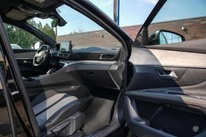 Black Peugeot 3008 2021 in Kaunas, with an engine capacity of 1.60 L and mileage of 182 thousand km for 17750 €, photo 38 on AUTOMOTO.COM.LV