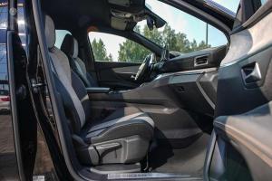 Black Peugeot 3008 2021 in Kaunas, with an engine capacity of 1.60 L and mileage of 182 thousand km for 17750 €, photo 40 on AUTOMOTO.COM.LV