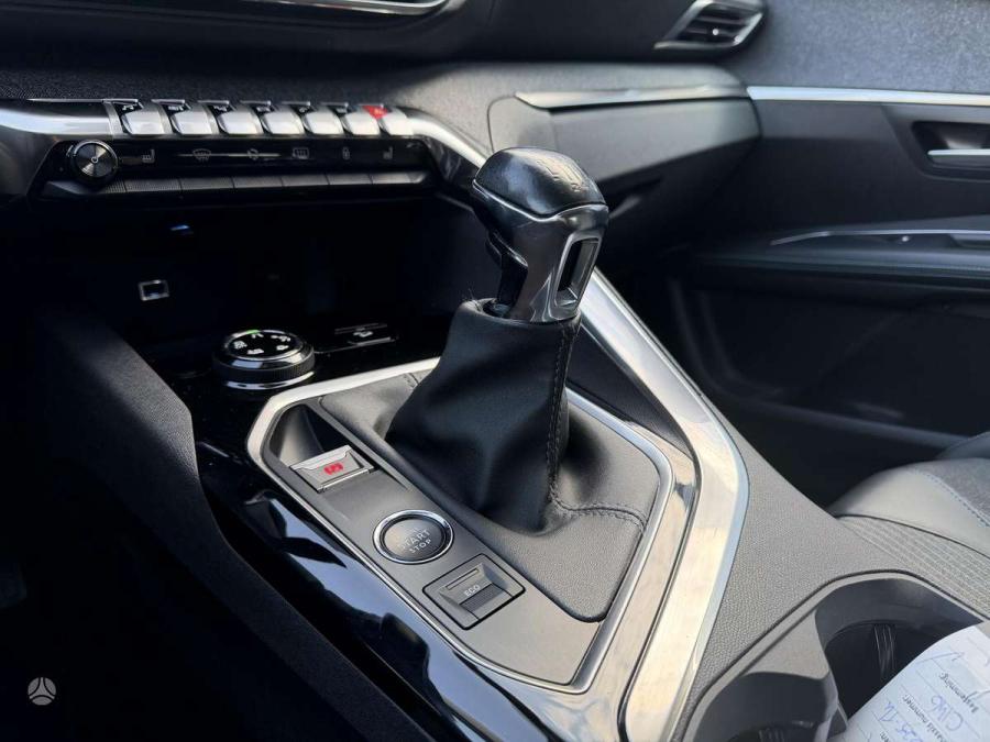 Melns Peugeot 3008 2021 Kauņa, ar dzinēja tilpumu 1.20 L un nobraukumu 184 tūkst. km par 13200 €, foto 24 vietnē AUTOMOTO.COM.LV