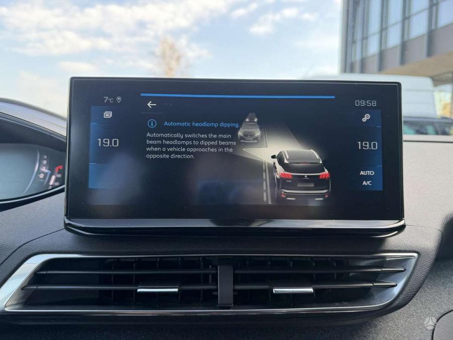 Melns Peugeot 3008 2021 Kauņa, ar dzinēja tilpumu 1.20 L un nobraukumu 184 tūkst. km par 13200 €, foto 31 vietnē AUTOMOTO.COM.LV