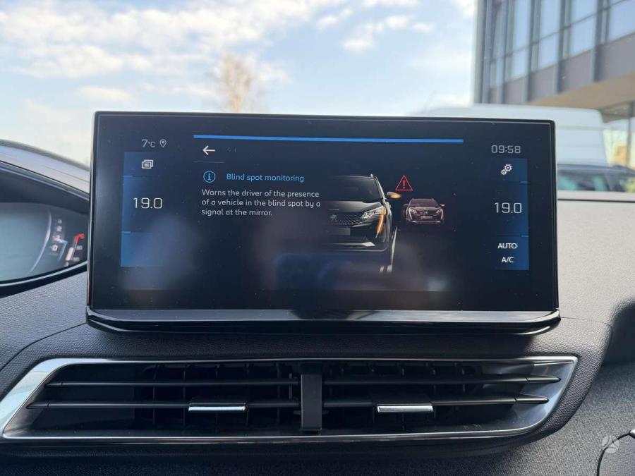 Melns Peugeot 3008 2021 Kauņa, ar dzinēja tilpumu 1.20 L un nobraukumu 184 tūkst. km par 13200 €, foto 34 vietnē AUTOMOTO.COM.LV
