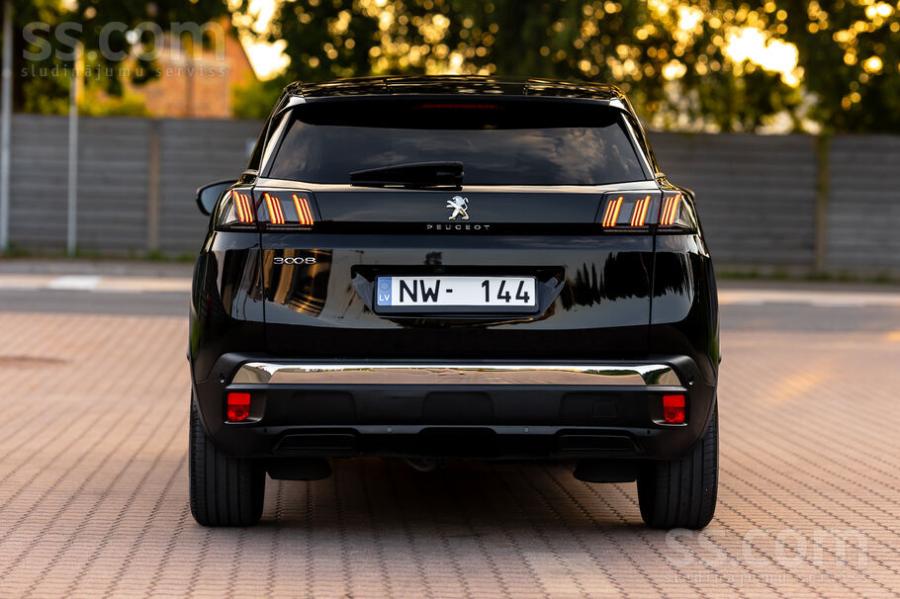 Black Peugeot 3008 2021 in Jelgava, with an engine capacity of 1.50 L and mileage of 0 thousand km for 15990 €, photo 5 on AUTOMOTO.COM.LV