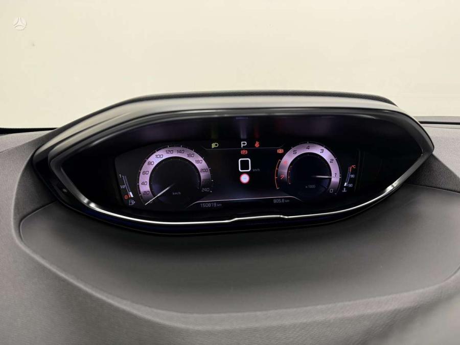 Melns Peugeot 3008 2021 Viļņa, ar dzinēja tilpumu 1.20 L un nobraukumu 151 tūkst. km par 16190 €, foto 13 vietnē AUTOMOTO.COM.LV
