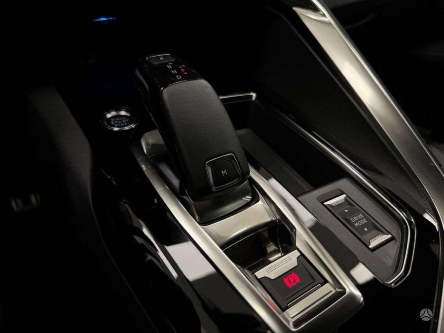 Melns Peugeot 3008 2021 Viļņa, ar dzinēja tilpumu 1.20 L un nobraukumu 151 tūkst. km par 16190 €, foto 20 vietnē AUTOMOTO.COM.LV