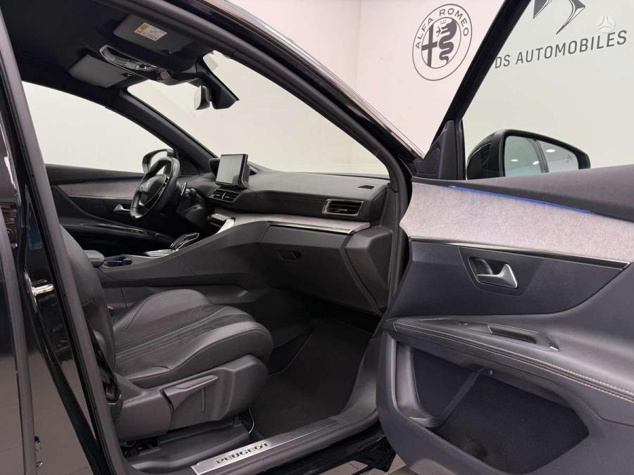 Melns Peugeot 3008 2021 Viļņa, ar dzinēja tilpumu 1.20 L un nobraukumu 151 tūkst. km par 16190 €, foto 27 vietnē AUTOMOTO.COM.LV