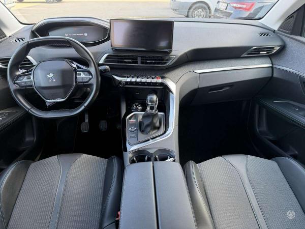 Black Peugeot 3008 2021 in Kaunas, with an engine capacity of 1.20 L and mileage of 184 thousand km for 12900 €, photo 3 on AUTOMOTO.COM.LV