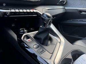 Melns Peugeot 3008 2021 Kauņa, ar dzinēja tilpumu 1.20 L un nobraukumu 184 tūkst. km par 12900 €, foto 25 vietnē AUTOMOTO.COM.LV