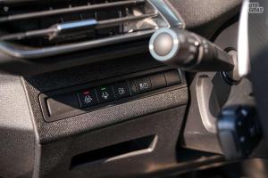 Melns Peugeot 3008 2021 Kauņa, ar dzinēja tilpumu 1.60 L un nobraukumu 182 tūkst. km par 17150 €, foto 31 vietnē AUTOMOTO.COM.LV