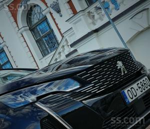Black Peugeot 3008 2021 in Jelgava, with an engine capacity of 1.60 L and mileage of 211 thousand km for 16500 €, photo 3 on AUTOMOTO.COM.LV