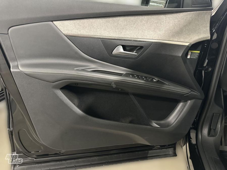 Black Peugeot 3008 2021 in Vilnius, with an engine capacity of 1.60 L and mileage of 77 thousand km for 19900 €, photo 11 on AUTOMOTO.COM.LV
