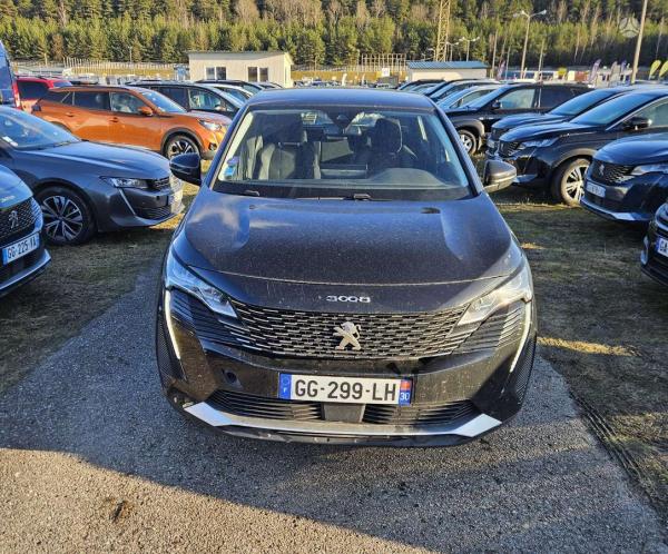 Melns Peugeot 3008 2022 Viļņa, ar dzinēja tilpumu 1.20 L un nobraukumu 143 tūkst. km par 14399 €, foto 2 vietnē AUTOMOTO.COM.LV