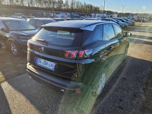Black Peugeot 3008 2022 in Vilnius, with an engine capacity of 1.20 L and mileage of 143 thousand km for 14399 €, photo 5 on AUTOMOTO.COM.LV